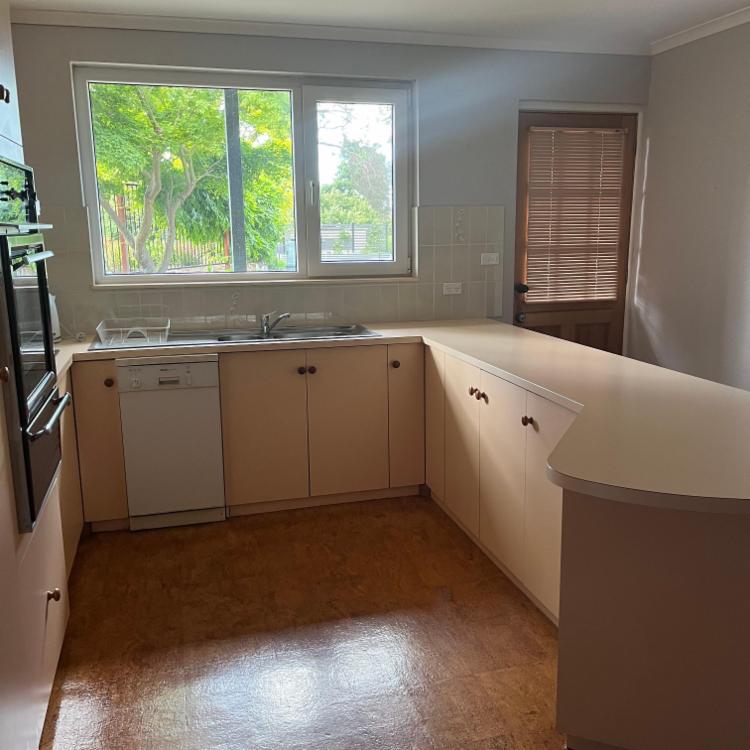 The House Sitters - Assignment: WEETANGERA Australian Capital Territory